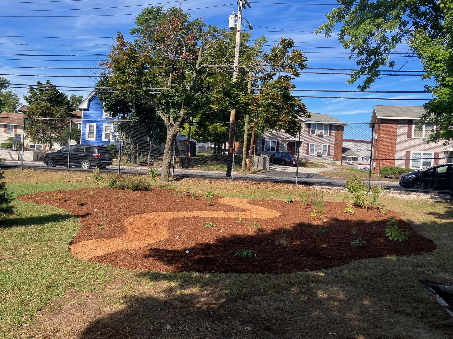 Another Beautiful Pocket Pollinator Garden Planted - NH Audubon